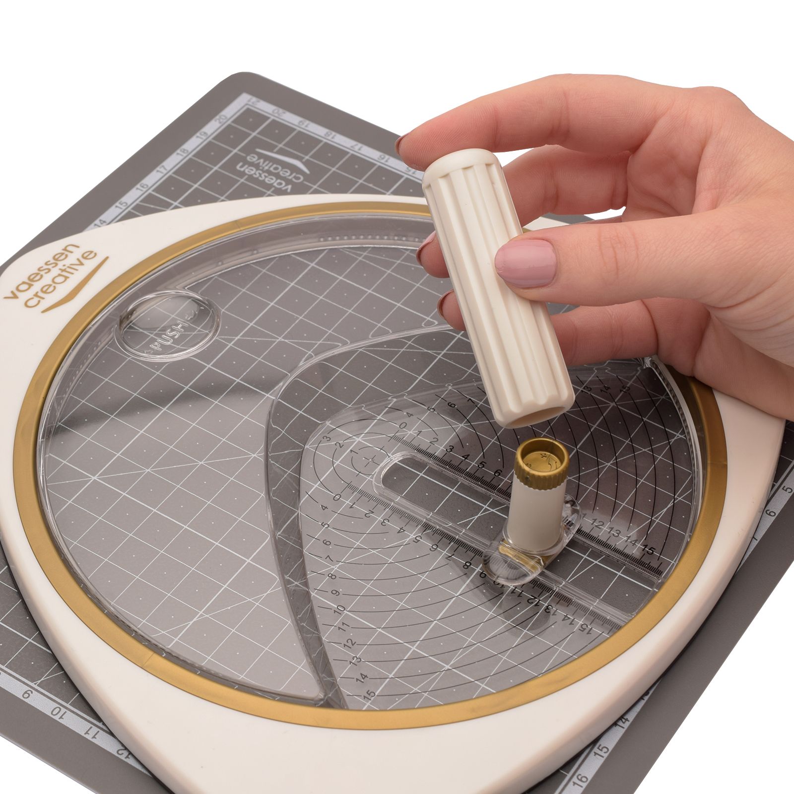 Vaessen Creative • Circle Cutter ⌀6" & Self-Adhesive Cutting Mat