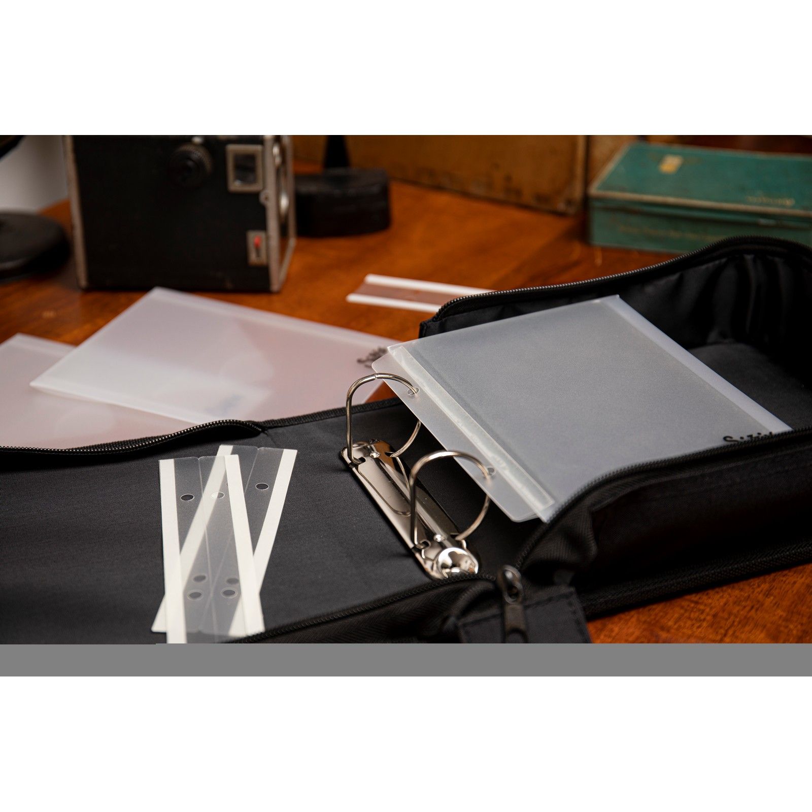 Sizzix • Tim Holtz Storage Binder Small Black