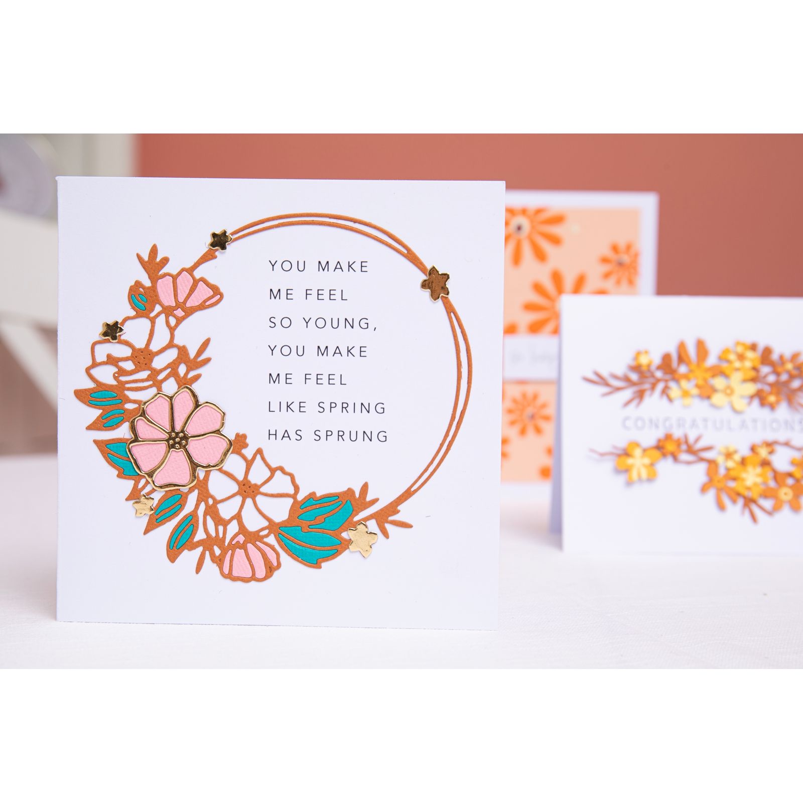 Sizzix • Thinlits Die Set Floral Round 7pcs