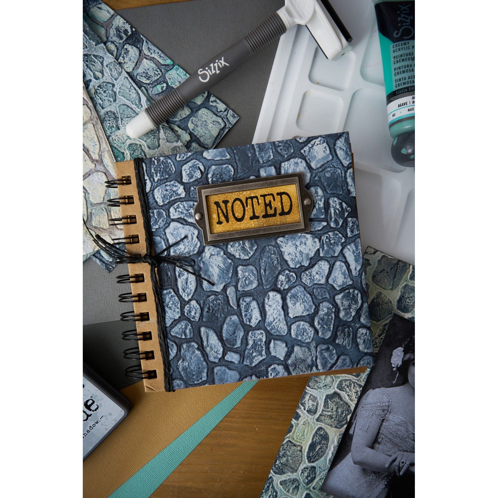 Sizzix • 3D Texture Fades Embossing Folder Cobblestone Large/A5 by Tim ...