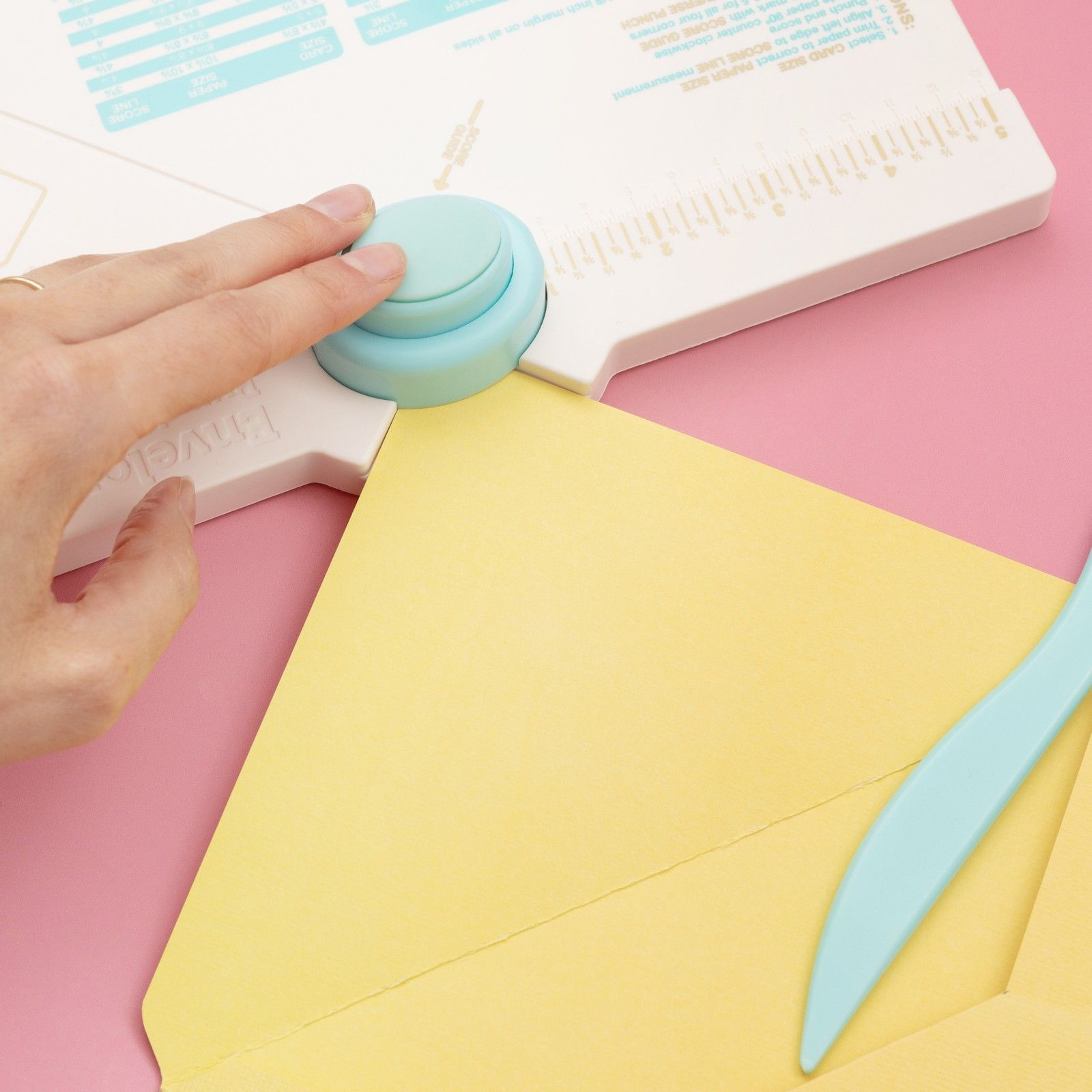 WRMK Envelope Punch Board | Vaessen Creative